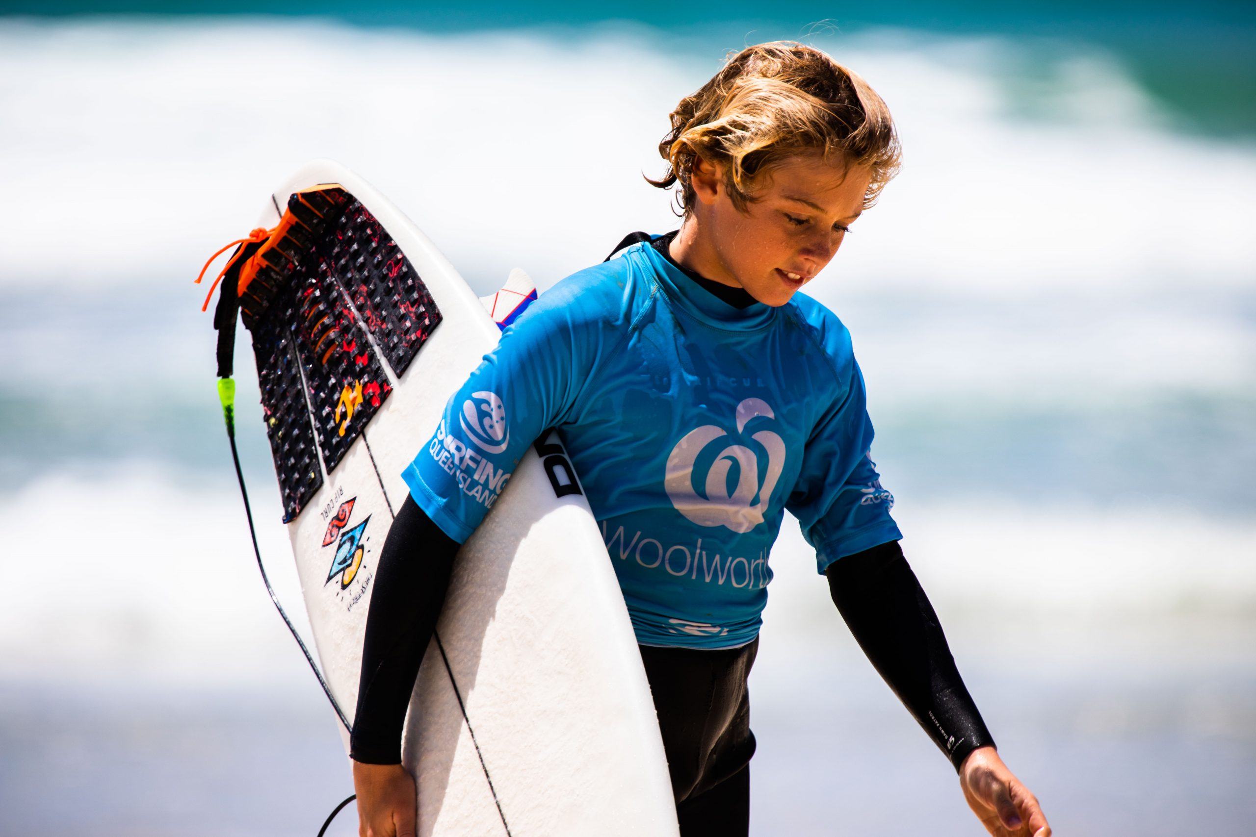 Incredible Surfing Displayed On Opening Day Of The Woolworths Surfer ...