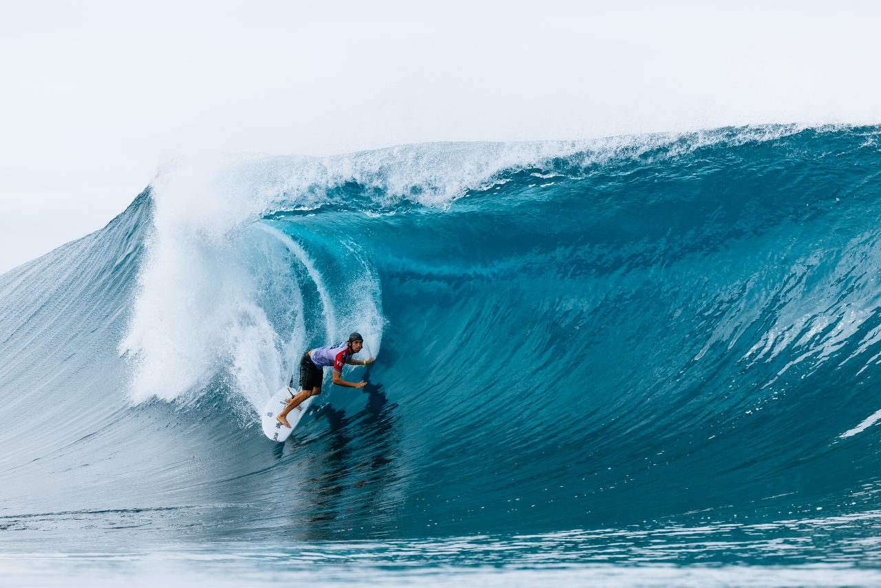 PIPELINE TURNS ON FOR OPENING DAY AT THE LEXUS PIPE PRO | Surfing ...