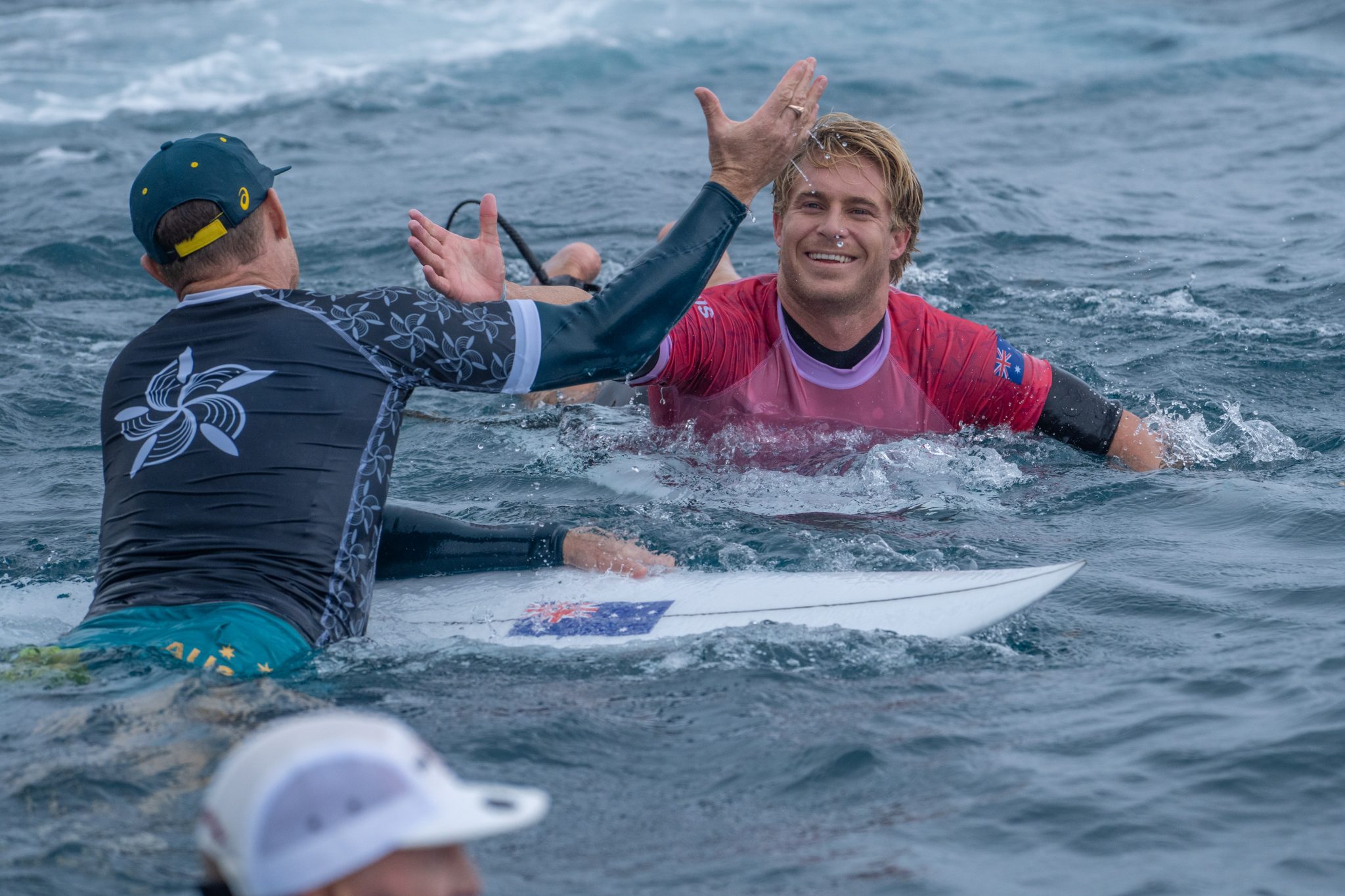 PARIS 2024: Ewing, Robinson in all-Aussie quarterfinal | Surfing Australia