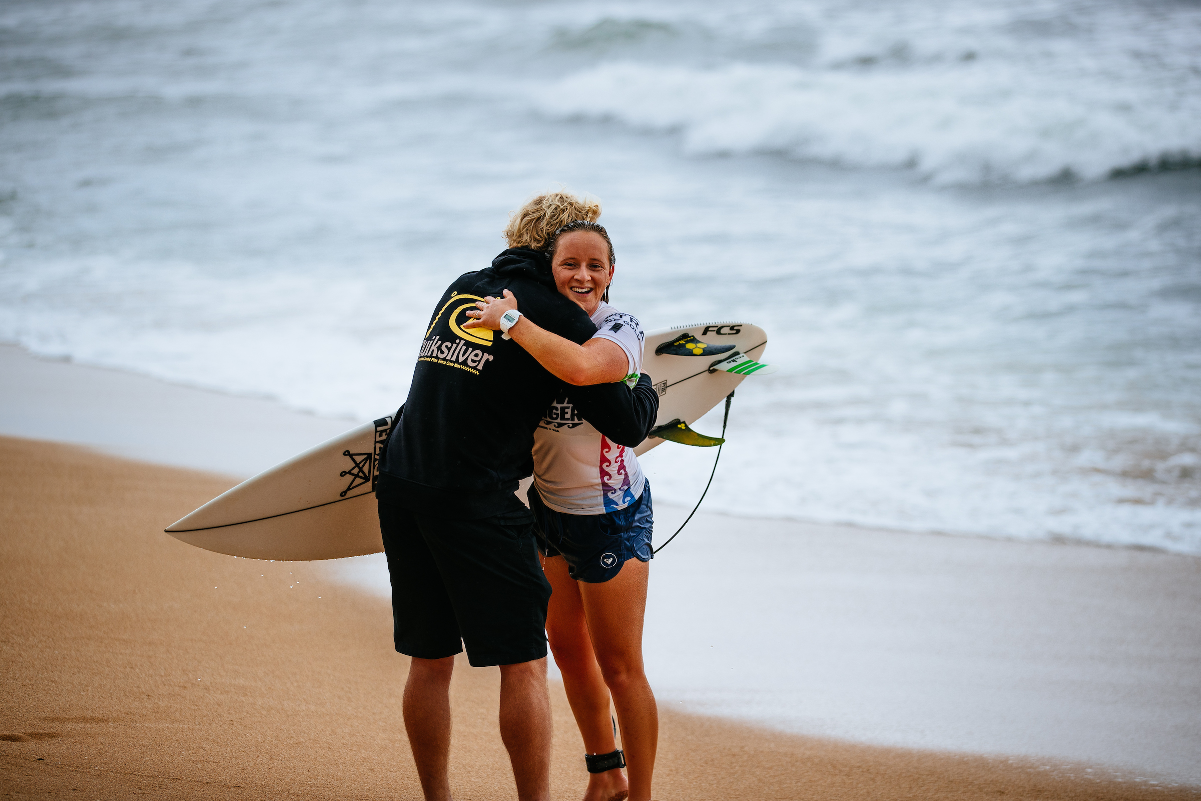 India Robinson qualifies for the 2022 World Surf League Championship ...