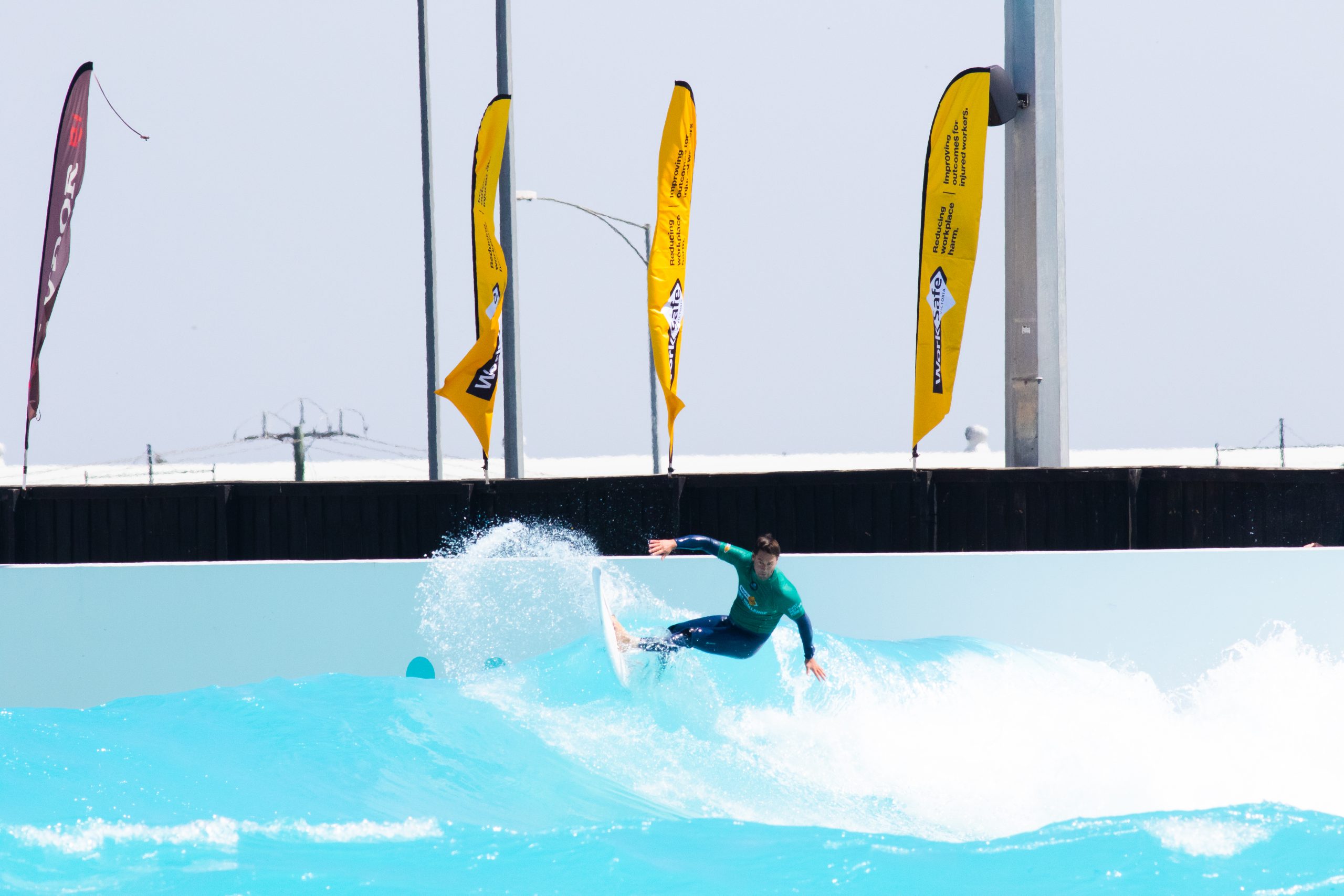 Tradies Take Over URBNSURF In The Worksafe Tradies Challenge With Ethan ...