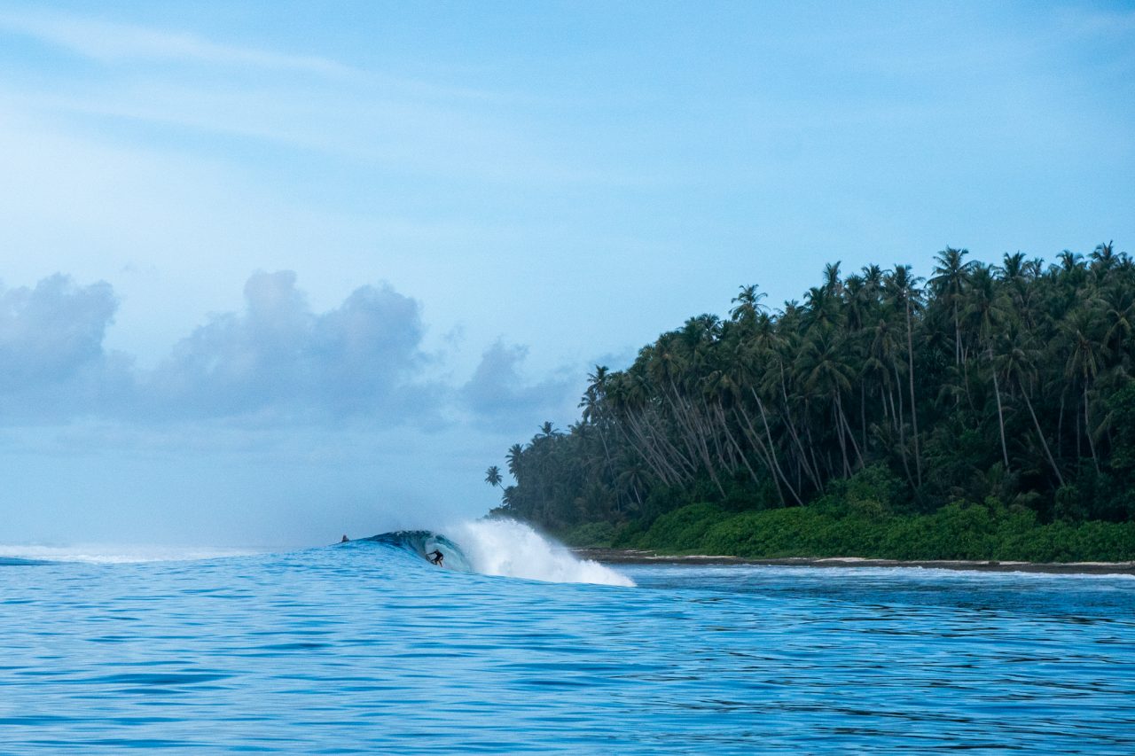 BEHIND THE LENS: FEMALES IN SURF PHOTOGRAPHY – HANNAH ANDERSON ...